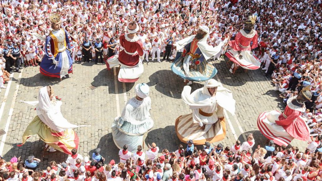Eventos en mayo 4 – junio 3 › Fiestas Populares › – Fiestas y Tradiciones